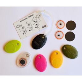 Lot de 5 badges de couleurs différentes Urmet